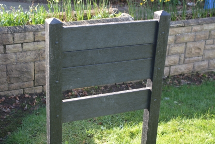 R P Twin Post Tee Sign (standard) | Signage & Tee Information